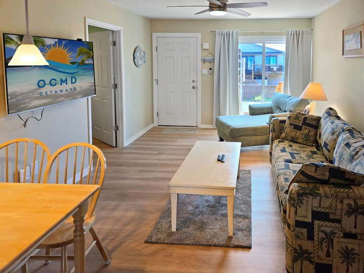 2 Bedroom, 2 Bath Condo With 2 Pools! Cov35 - Ocean City