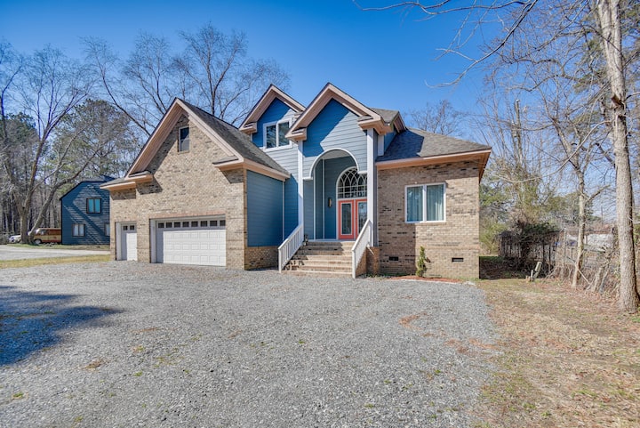 Spacious Hampton Vacation Home Near Beaches! - Seaford, VA