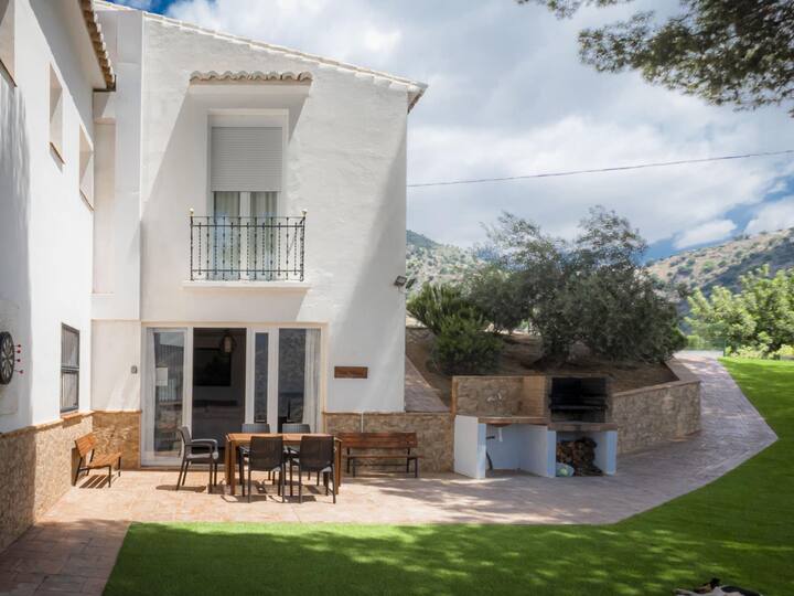 Lagar Del Chorro 3 Bedroom Share Pool & Garden - Álora