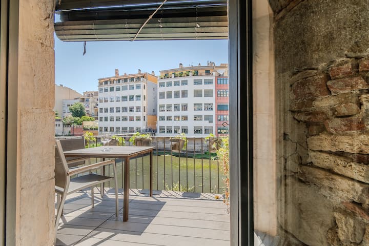 Flateli. Ballesteries 15 - Girona
