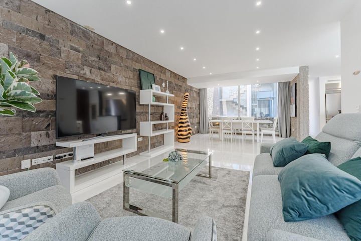 Lux Villa 44 (With 4 Bedrooms, 5 Bathrooms) - Costa Adeje