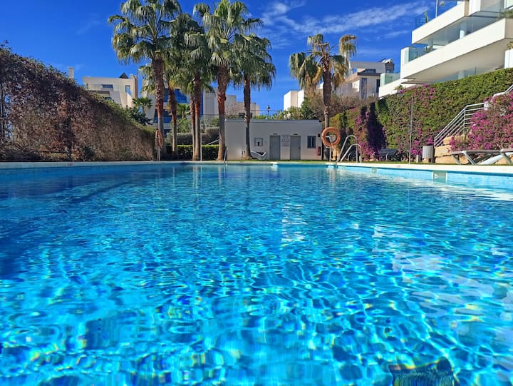 Spacious 3 Bedroom • Ocean Views • Pool •Terrace - Marbella