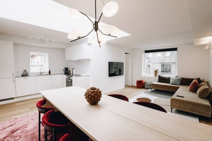 Bright Top-floor Apartment W/skylight Windows - Kopenhag