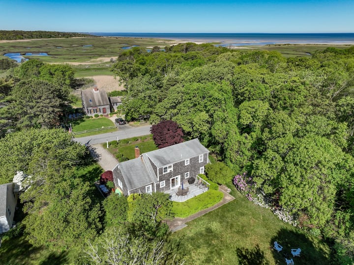 Walk To Skaket Beach, Great Backyard! - Orleans, MA