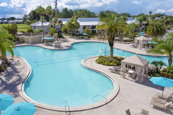 Golf & Tennis Getaway In Fl | Serene Retreat For 4 - Wesley Chapel, FL