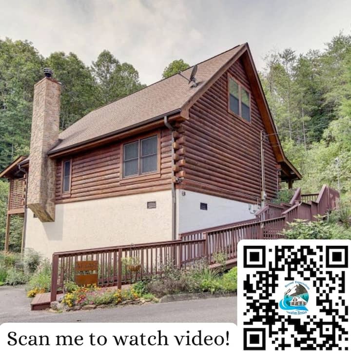 5-star W/pool, Cozy, Secluded, & Newly-renovated - Sevierville, TN