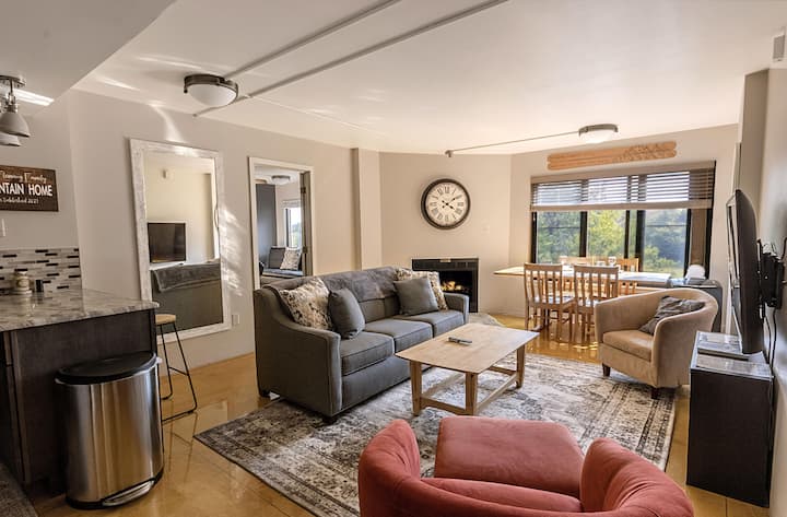 Sc 5406: King Bed Elegant Retreat For Ski Days - Seneca State Forest, Dunmore