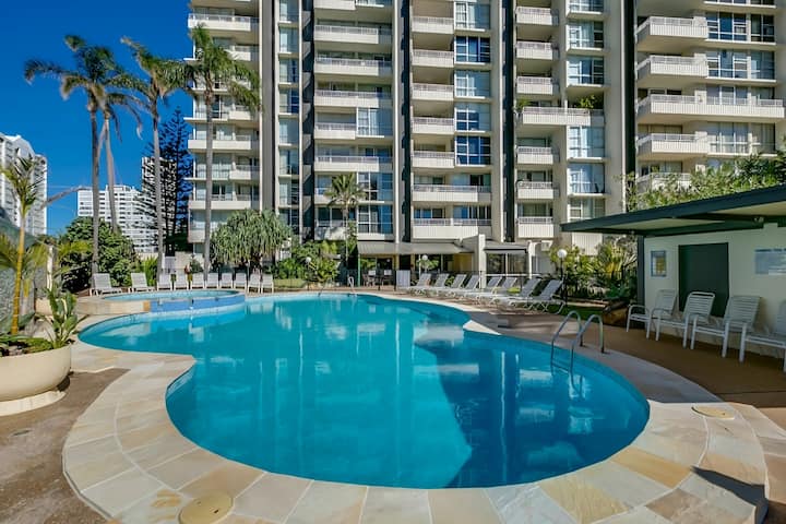 Ocean View 2-bed With Pool, Tennis Court & Bbq - Gold Coast