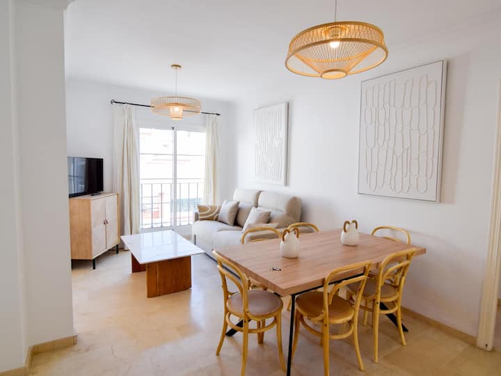 Fuengirola, 2 Bedroom Apartment. - Mijas