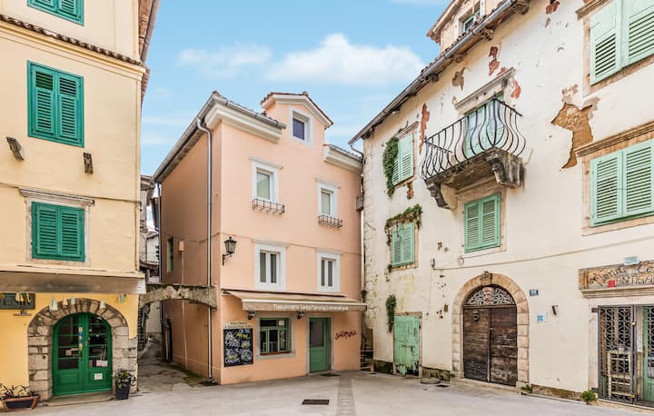 1 Bedroom Lovely Apartment In Lovran - Lovran