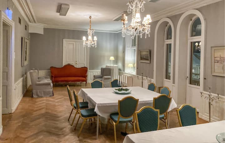 Beautiful Apartment In Skänninge - Skänninge