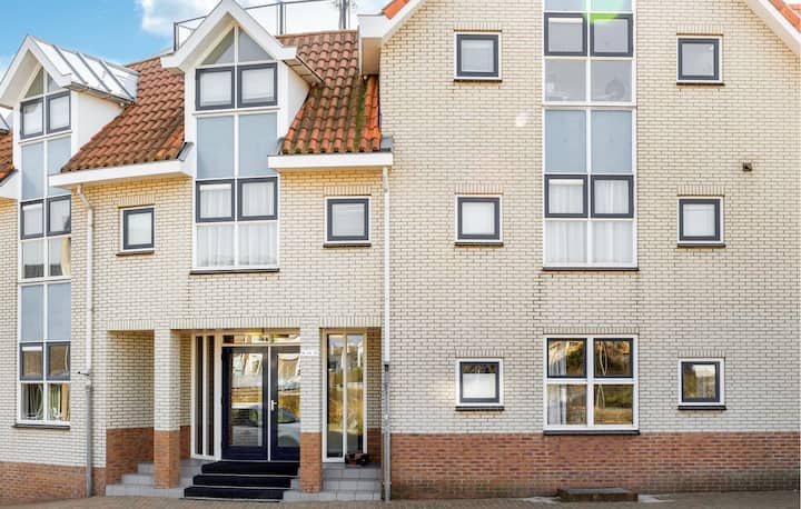2 Bedroom Beautiful Apartment In Bergen Aan Zee - Bergen aan Zee