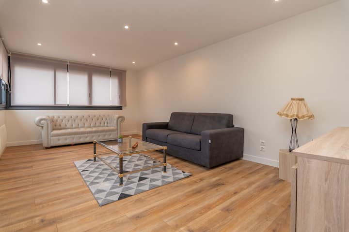Le Pied à Terre De Montcenis - Appt Avec Parking - Le Creusot