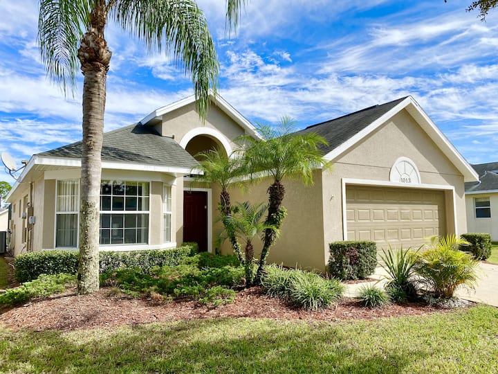 Close To Theme Parks - Private Pool! - Kissimmee, FL