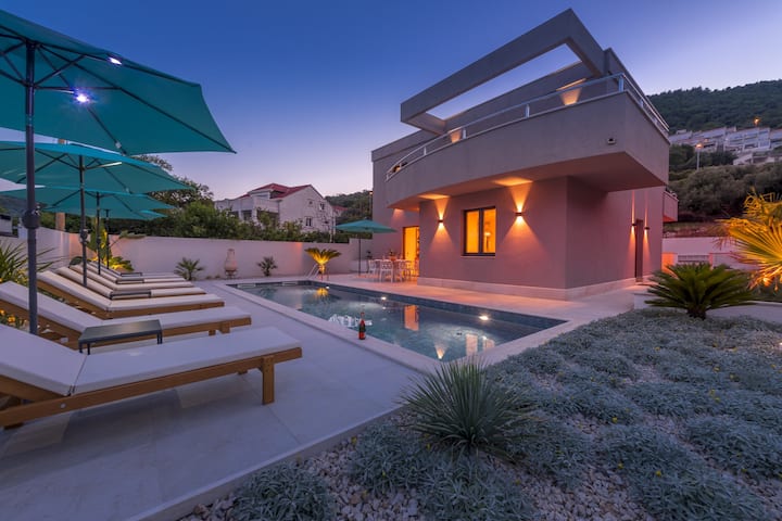 Excellent Zaton Villa | 4 Bedrooms | Villa Obala. - Slano