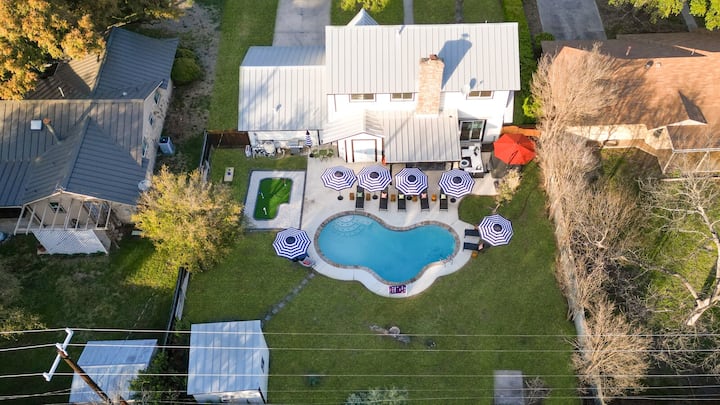 Texas Tranquility! Hot Tub, Pool, Putt Putt & More - サン・アントニオ, TX