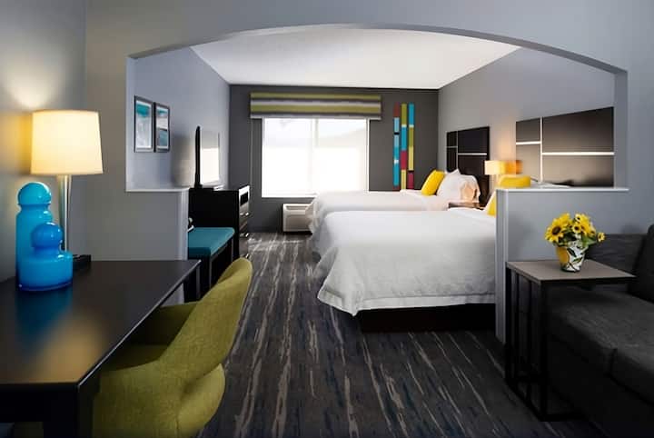 Your Oasis Awaits! Indoor Pool, Free Breakfast! - Glenwood Springs, CO