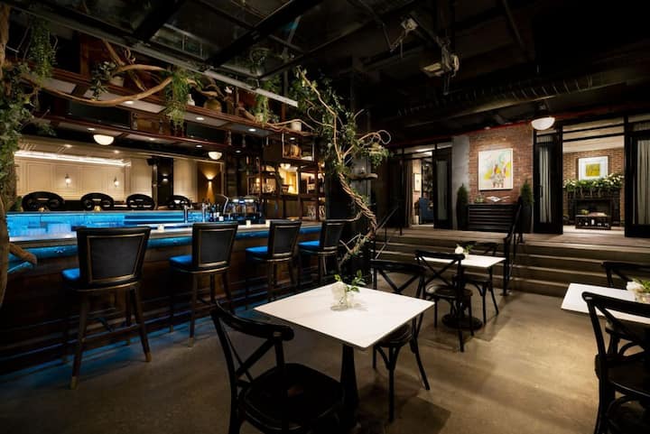 Close To Lincoln Center + Rooftop Terrace & Bar - New York City