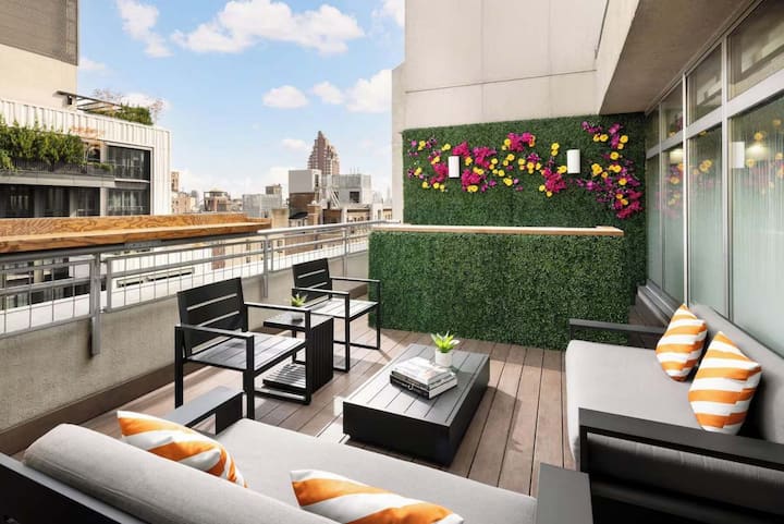 Upper West Side Stay + Rooftop Terrace, Bar & Gym - Edgewater, NJ