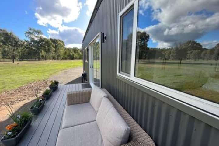 Redman View Luxury Lakeside Cabin - Halls Gap
