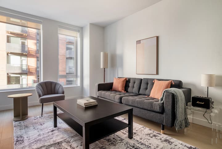 Blueground | South End, Gym, Nr Groceries & Shops - Revere, MA