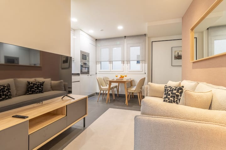 Vibrant 2-bedroom Apartment In La Latina, Madrid - Madrid