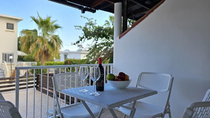 Stay: Blissful Apartment | Swimming Pool | Veranda - Протарас