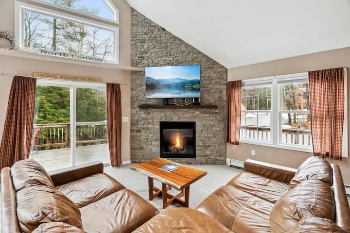 The Ash Lodge | Fireplace | Game Room | Firepit - Conway, NH