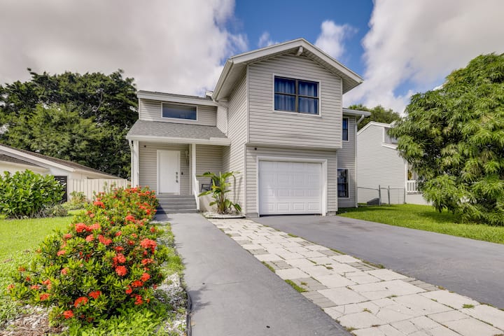 West Palm Beach Lake House: Near Beaches! - West Palm Beach, FL