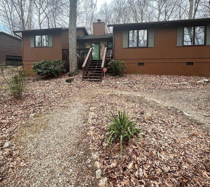 Massanutten Get Away W/ Wi-fi, Games, Grill & More - Massanutten, VA