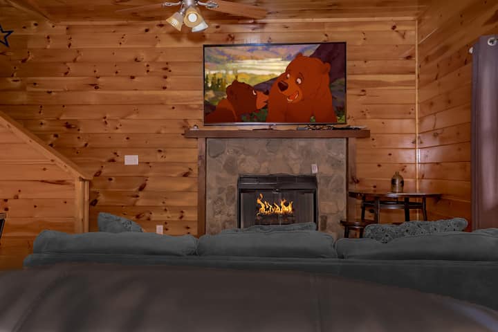 Game Room, Views, Resort Pool, 7 Br Cabin - Soaky Mountain Waterpark, Sevierville