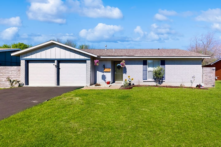 Single-story 3br With Great Yard, Near Dell - Round Rock, TX