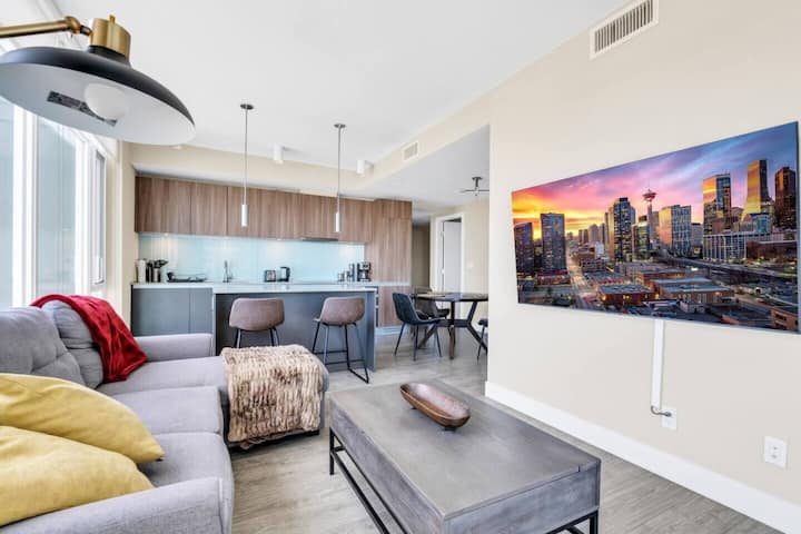 34floor Cityviews*saddledome*balcony*1gwifi - Calgary