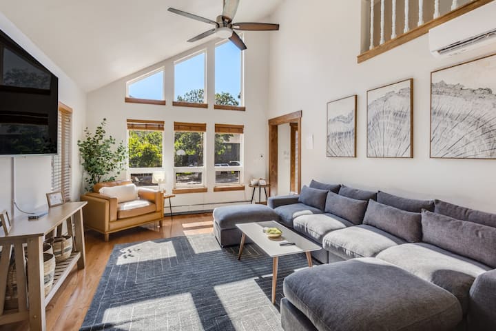 Tranquil Mountain Getaway - Glenwood Springs, CO