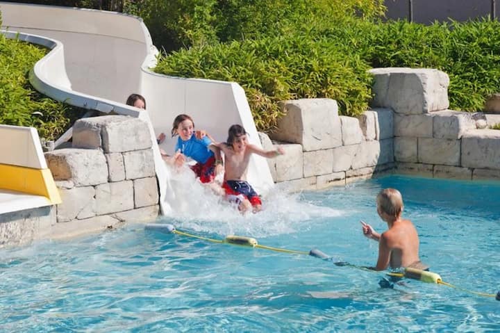 Zecamping 5* Mobil Home Parc Aquatique - Sainte-Catherine-de-Fierbois