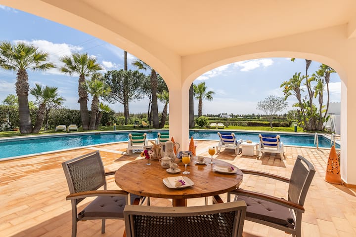 Flat Cacto Ocv - Pool & Private Parking - Guia