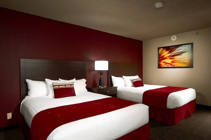 Sedona Queen Room At Edgewater Casino Resort - Laughlin, NV