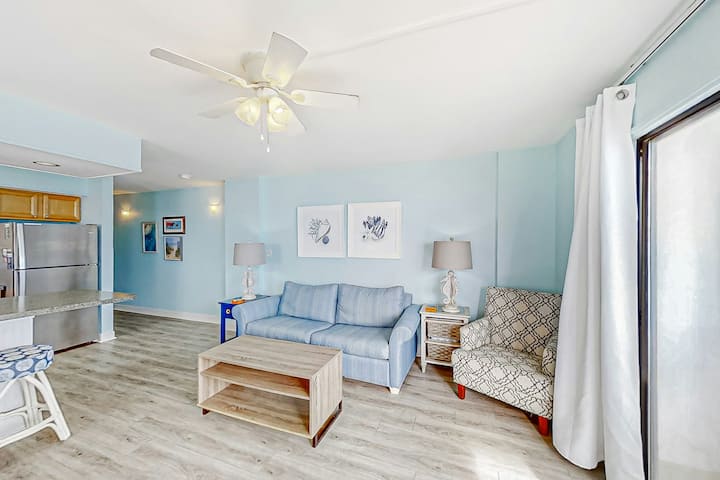 2br Oceanfront Condo W/beach Access, Pool, Balcony - North Myrtle Beach, SC