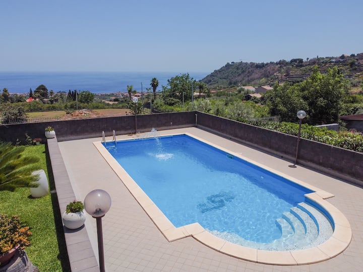 Rsm Home Garden And Pool - Acireale