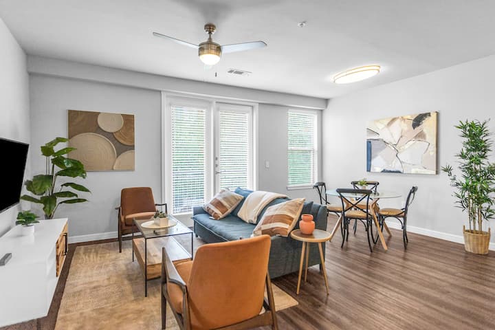 Southtown Standard•free Parking•pool/gym•riverwalk - San Antonio, TX