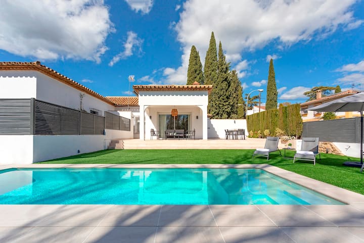 Exclusive Villa In Córdoba. El Brillante - Cordova
