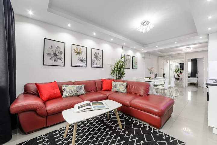 Lumina Spacious Apart With 3 Bedrooms - Warsaw