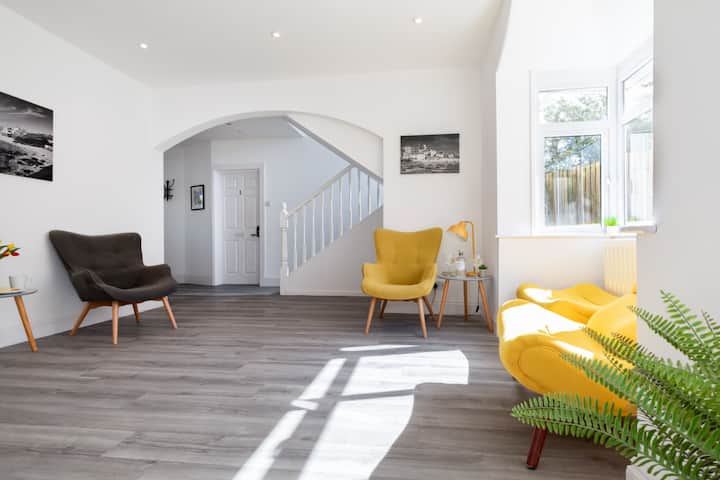 The Nook - Deluxe Superking Room - St Ives