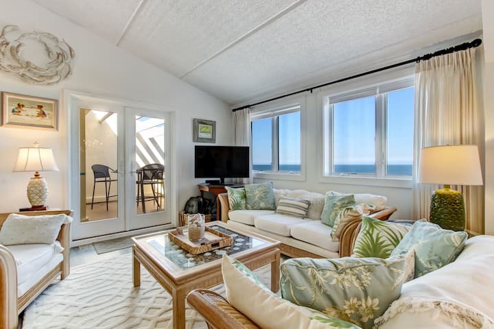 3 Bedroom/3bath Oceanfront Penthouse In Shipwatch - Amelia Island, FL