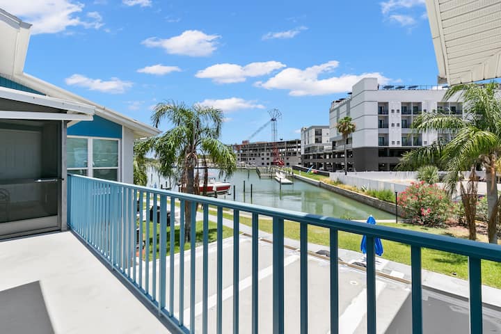 Madeira Beach Yacht Club 151h | Pools, Near Beach - Madeira Beach, FL