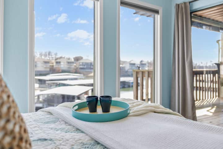 Frosted Reflections-winter Escape On The Lake - Sunrise Beach, MO