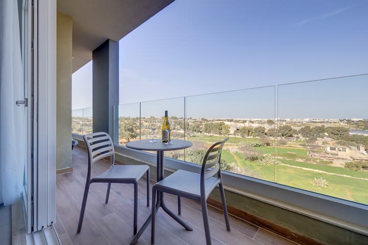 Village Vista, Stylish 2br Apartment With Pool - Malta