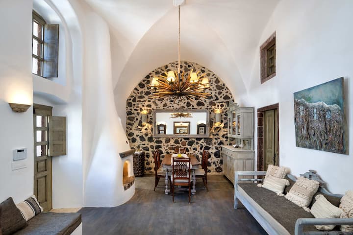 Historic Villa Santa Croce - Santorini