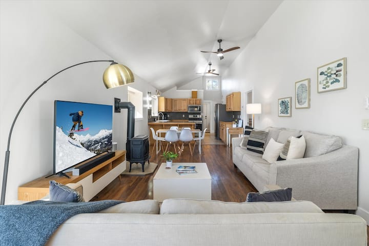 St Helens Cottage - Bend, OR