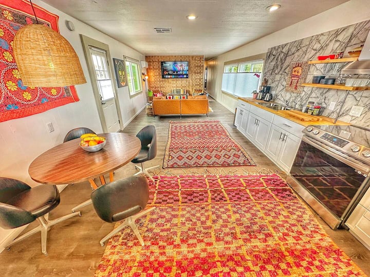Art-filled Retreat 15 Mins From Sedona - Cottonwood, AZ
